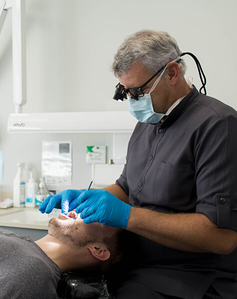 Replace missing teeth with Dental Implants in Chudleigh